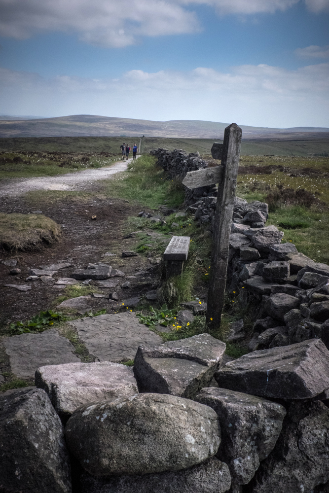 4 Short Walks in the Peak District – moel a mynydd – hill & mountain